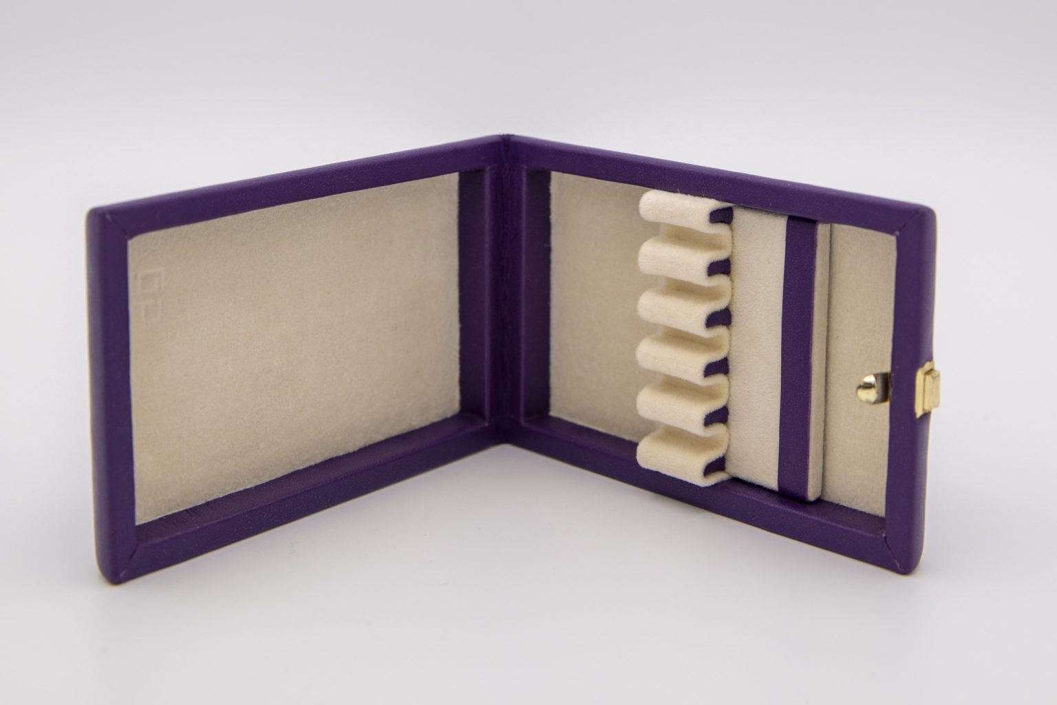 Reed case for 5 oboe reeds: wood, purple leather, beige interior ...